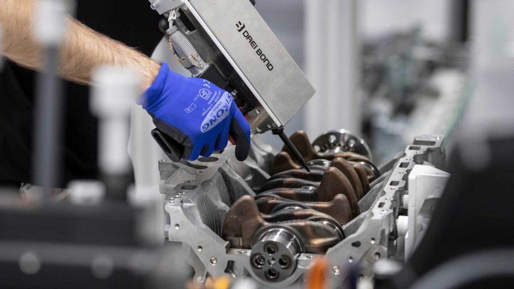Give a look to Mercedes-AMG's new engine M139- World's most powerful 4 ...