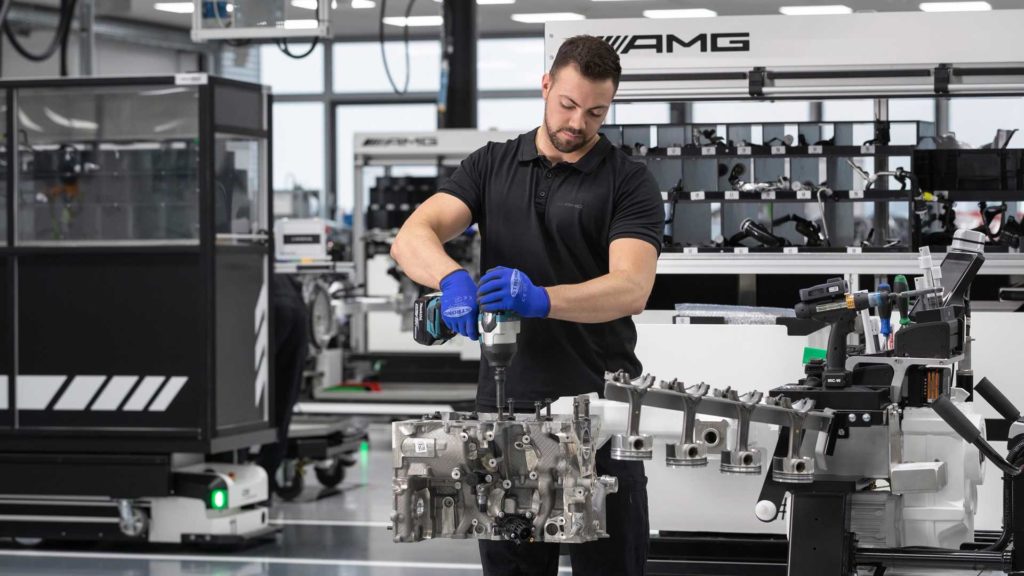 Give a look to Mercedes-AMG's new engine M139- World's most powerful 4 ...